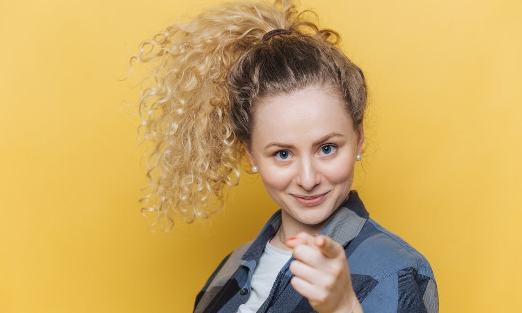 10 Signs You Are An Attractive Woman | Women Slogans